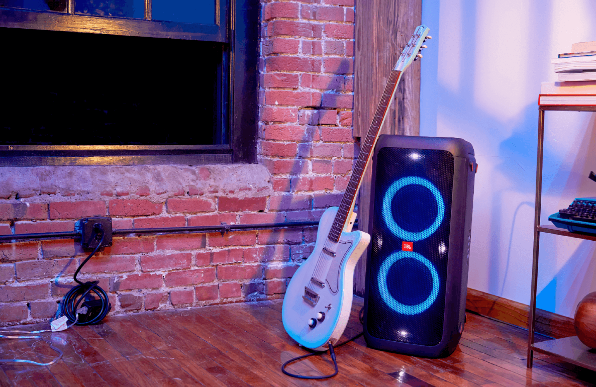 JBL PartyBox 100 é boa? Saiba tudo sobre essa torre de som!