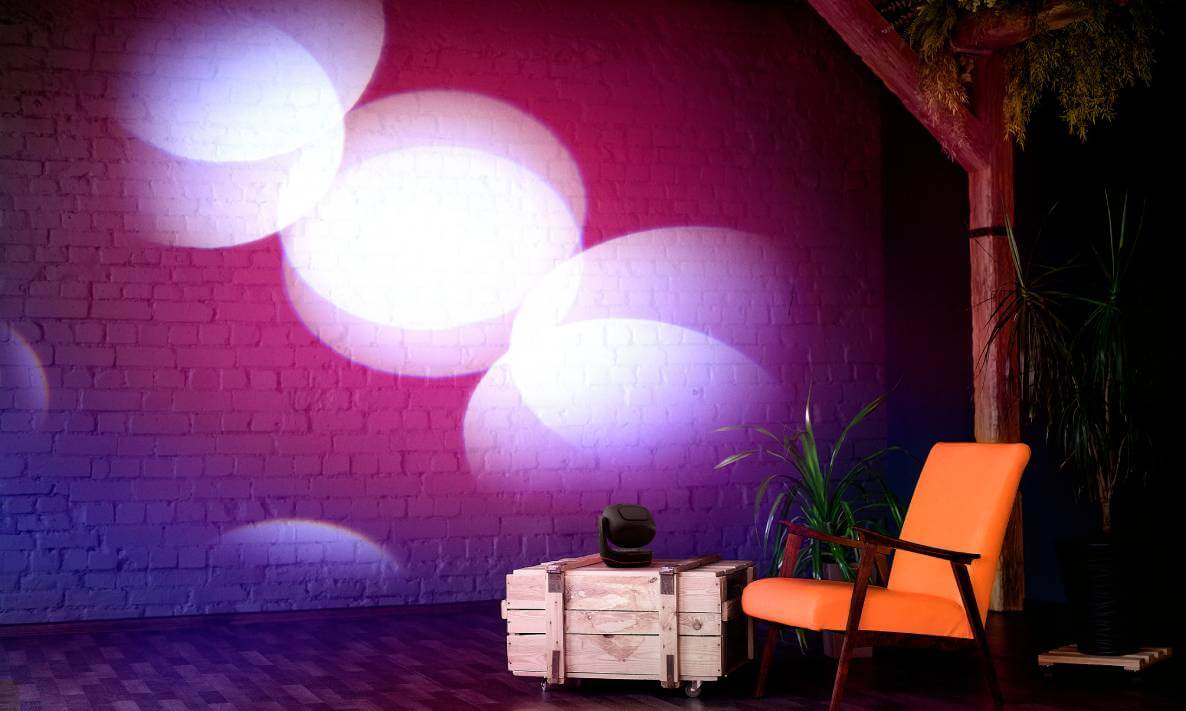 Transforme Sua Festa com a JBL PartyLight Beam!